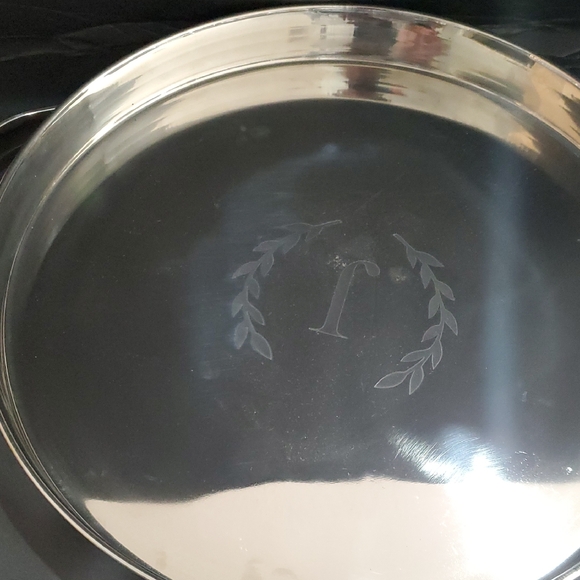 boutique | Accents | Reflective Mirrored Round Serving Tray Etched With ...